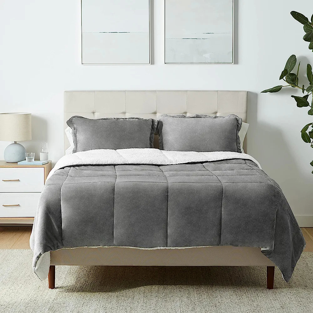 Amazon Basics Ultra-Soft Micromink Sherpa Comforter Bed Set - Full ... Amazon Basics Ultra-Soft Micromink Sherpa Comforter Bed Set - Full ...